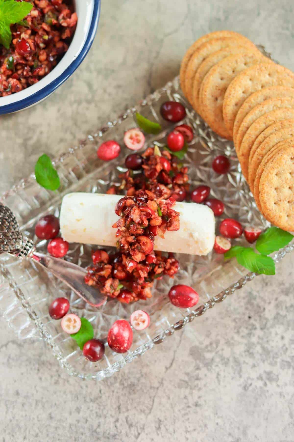 10 Best Christmas Dip Recipes for Holiday Bites - Funtastic Snacks