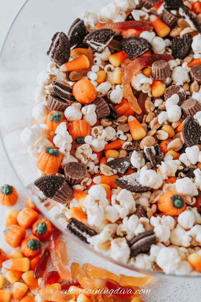 11 Festive Fall Snack Mix Ideas for Seasonal Yum-Yums - Funtastic Snacks